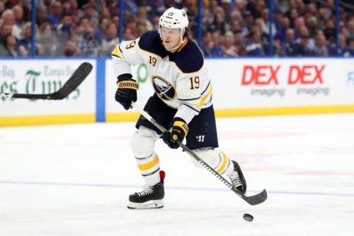 Chicago Blackhawks sign Jake McCabe to a 4-year contract