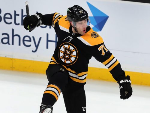 Boston Bruins have re-signed Taylor Hall to a 4 year contract